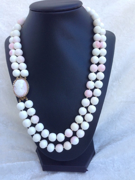 Vintage Angel Skin PINK CONCH SHELL Two Strand Necklace with