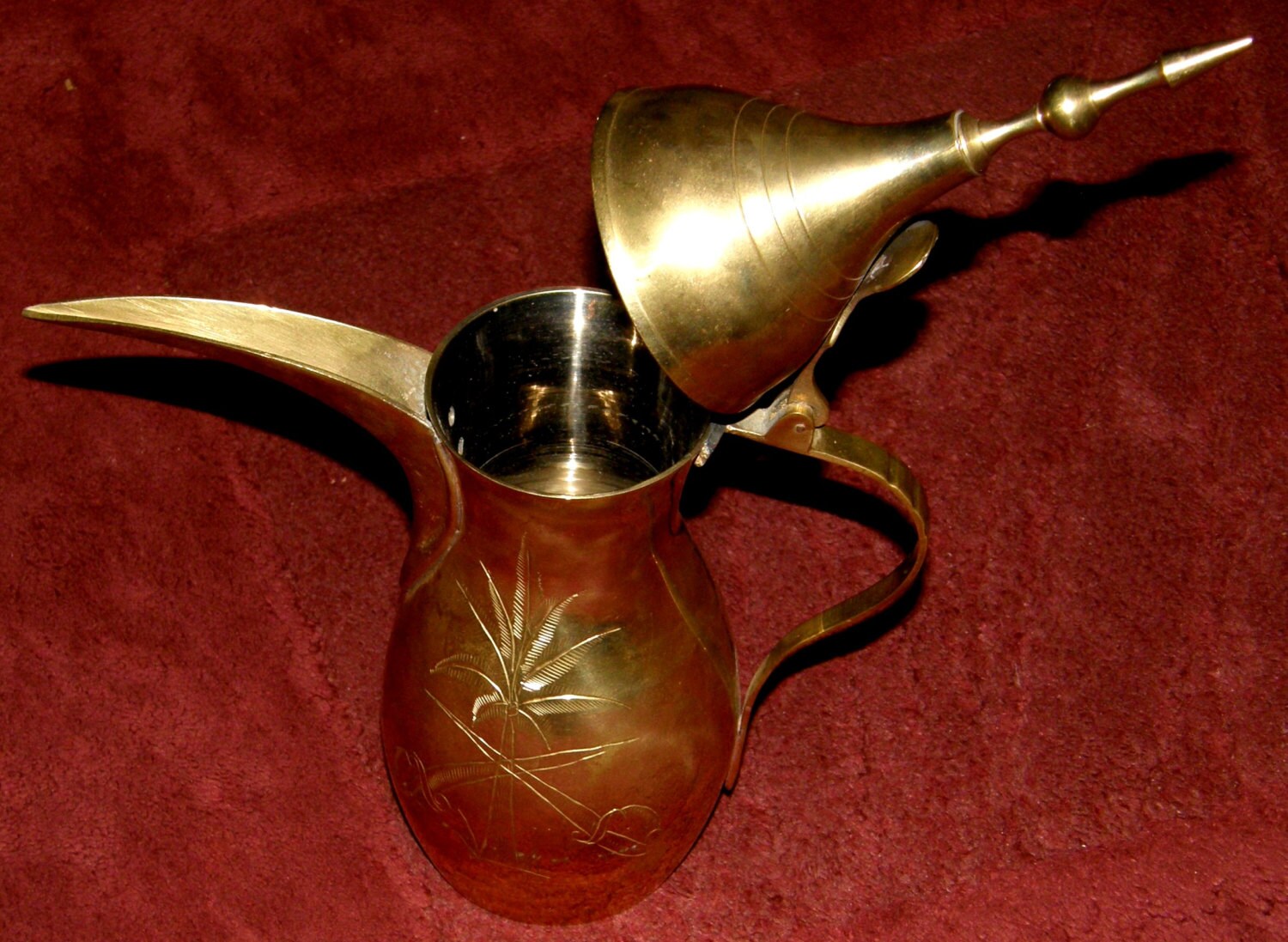 Saudi Arabia Solid Brass Dallah Coffee Pot Islamic Brass Tea