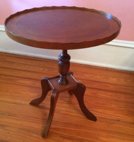 Vintage Mahogany Inlaid Wood Pie Crust Butler End Table – Haute Juice