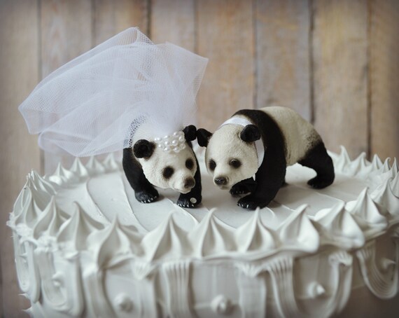 Panda bear wedding cake topper bride and groom decorations Asia zoo ...