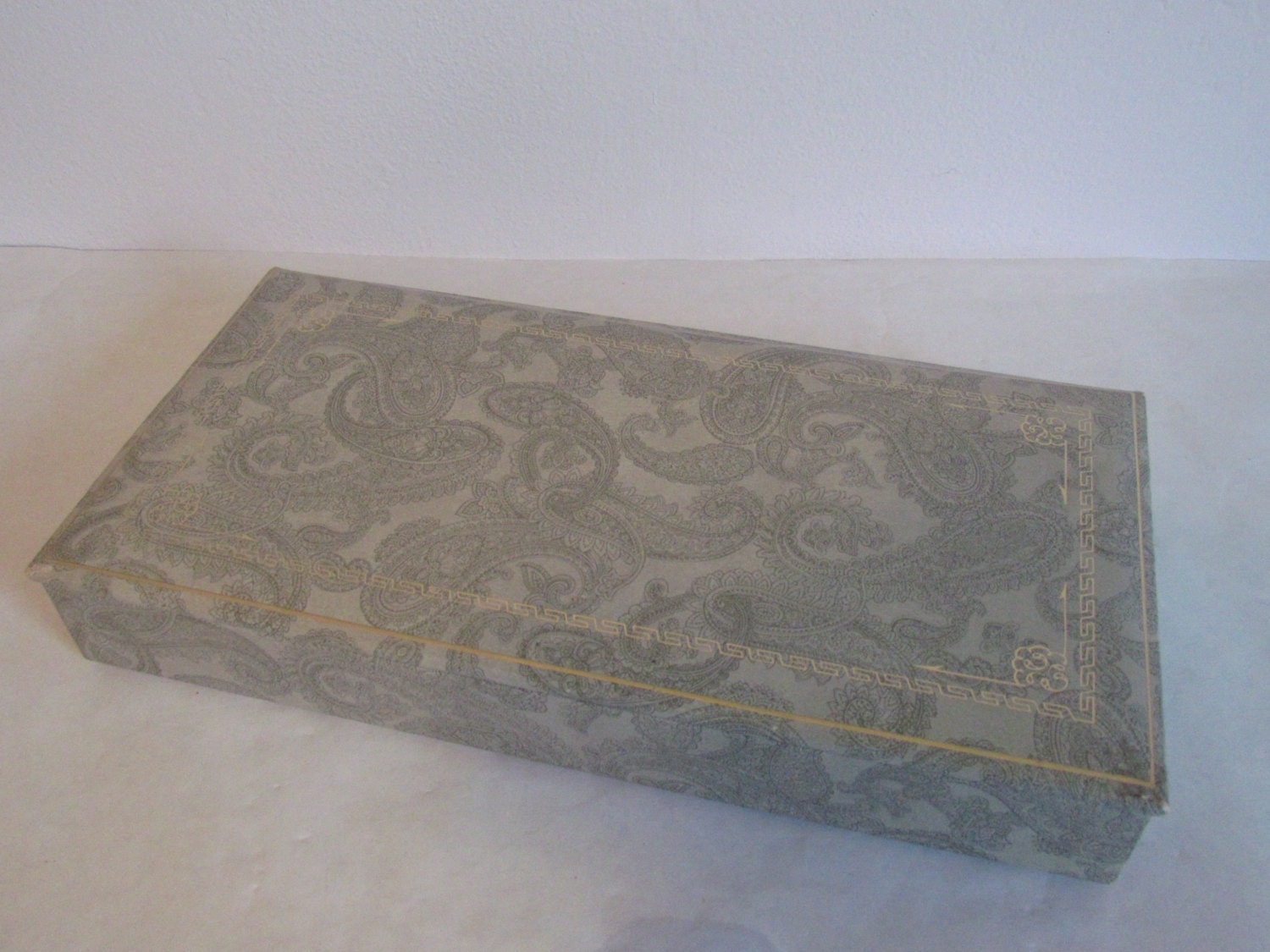 Vintage Green Keepsake Box Paisley Pattern Print Design Really Useful ...