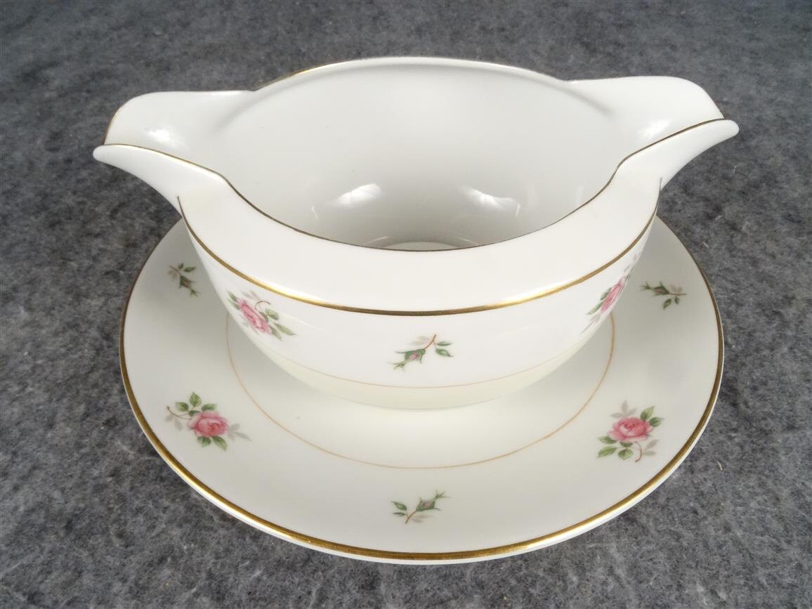 Vintage Fuji China Japan Rosebud Pattern Oval Gravy Boat with Attached ...