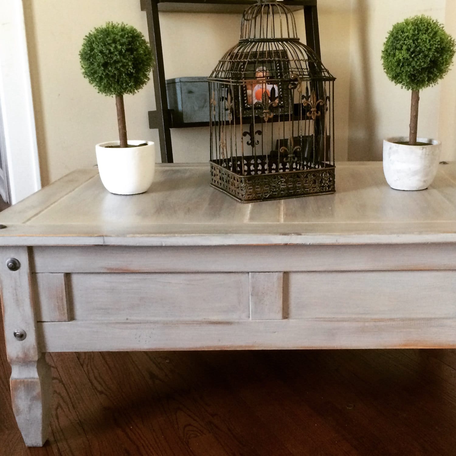 Hand painted coffee table – Haute Juice