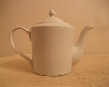 Popular items for porcelain tea pot on Etsy