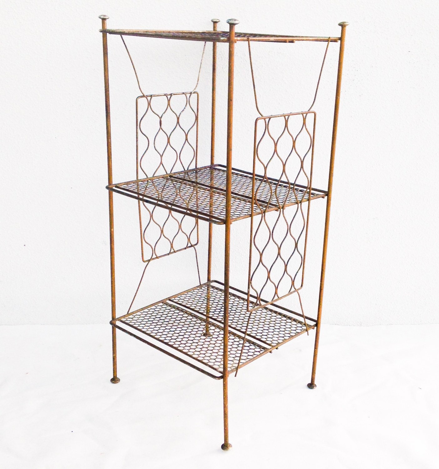 Metal Vintage Phone Stand Brass Tone Book and Magazine Rack – Haute Juice