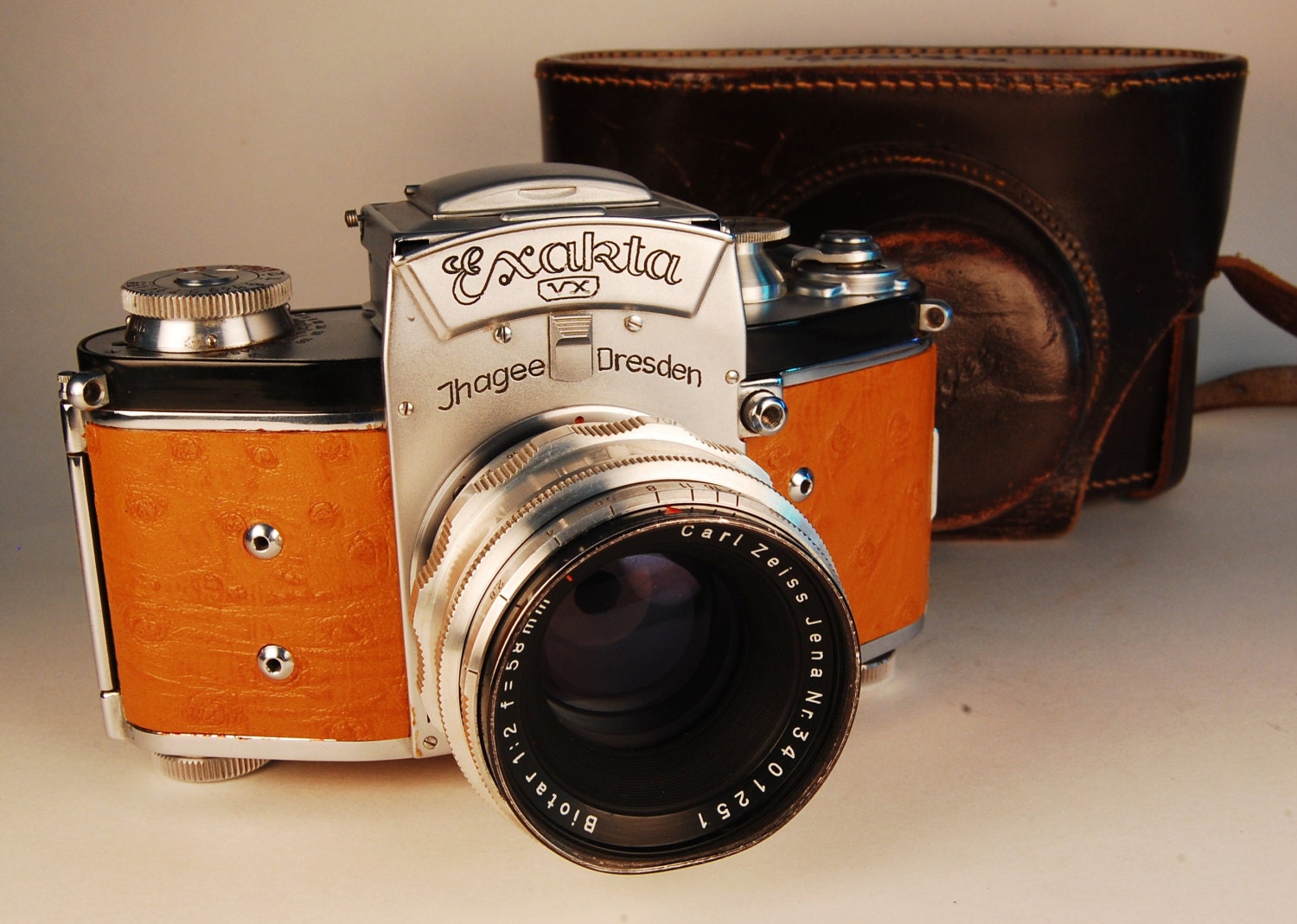 Ihagee EXAKTA VX 35mm German camera Biotar lens by retrograph