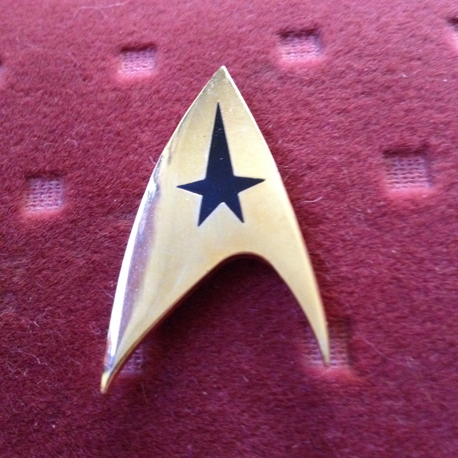 Bright Gold Vintage Licensed Star Trek Command Badge – Original Series ...