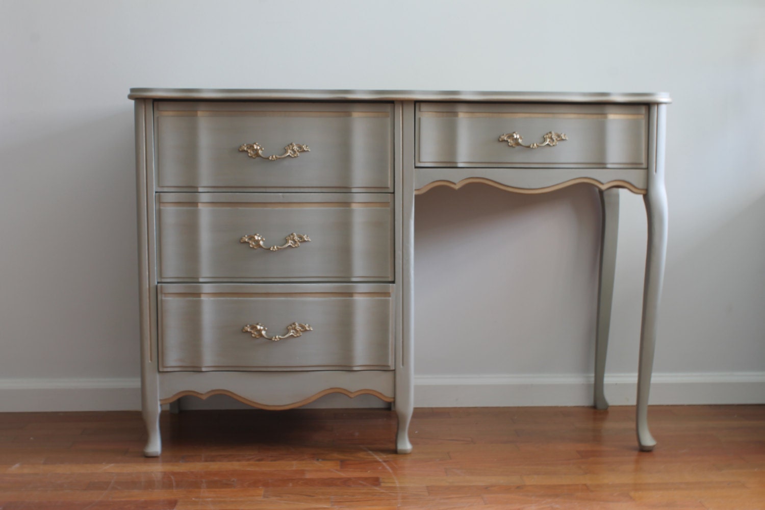 French Grey Vanity/Desk – Haute Juice