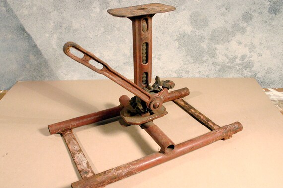 Vintage Modified Ford Model T Screw Jack Pre-1925