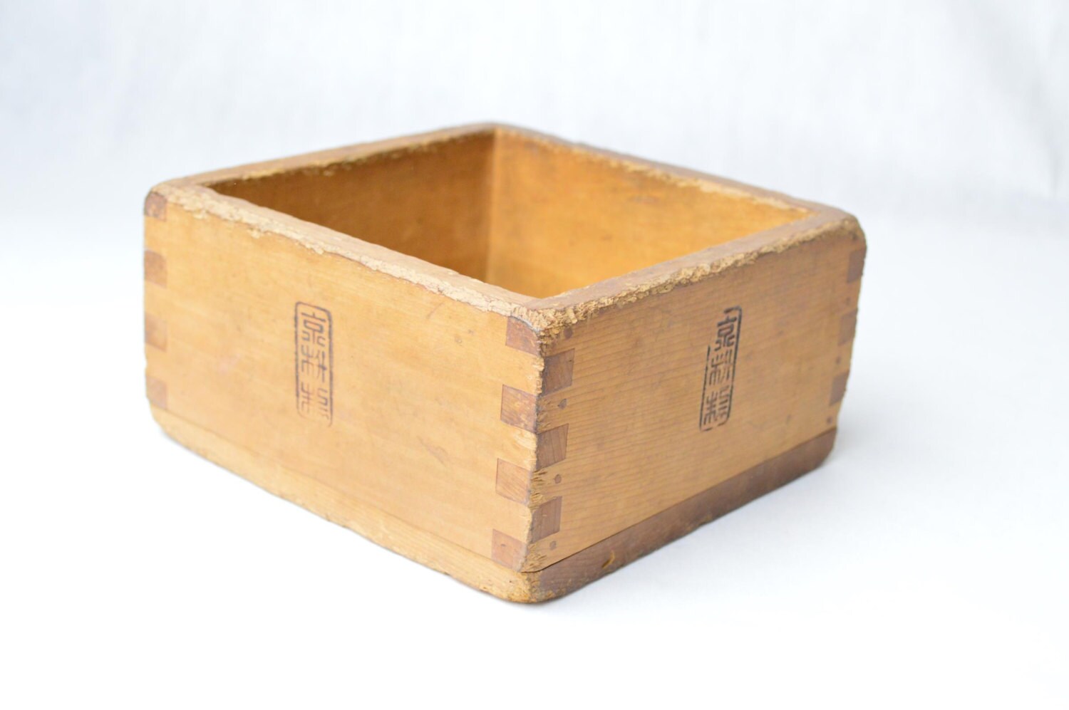 Antique Japanese Masu Measuring Box. Rustic Handmade Box. 中2 – Haute Juice