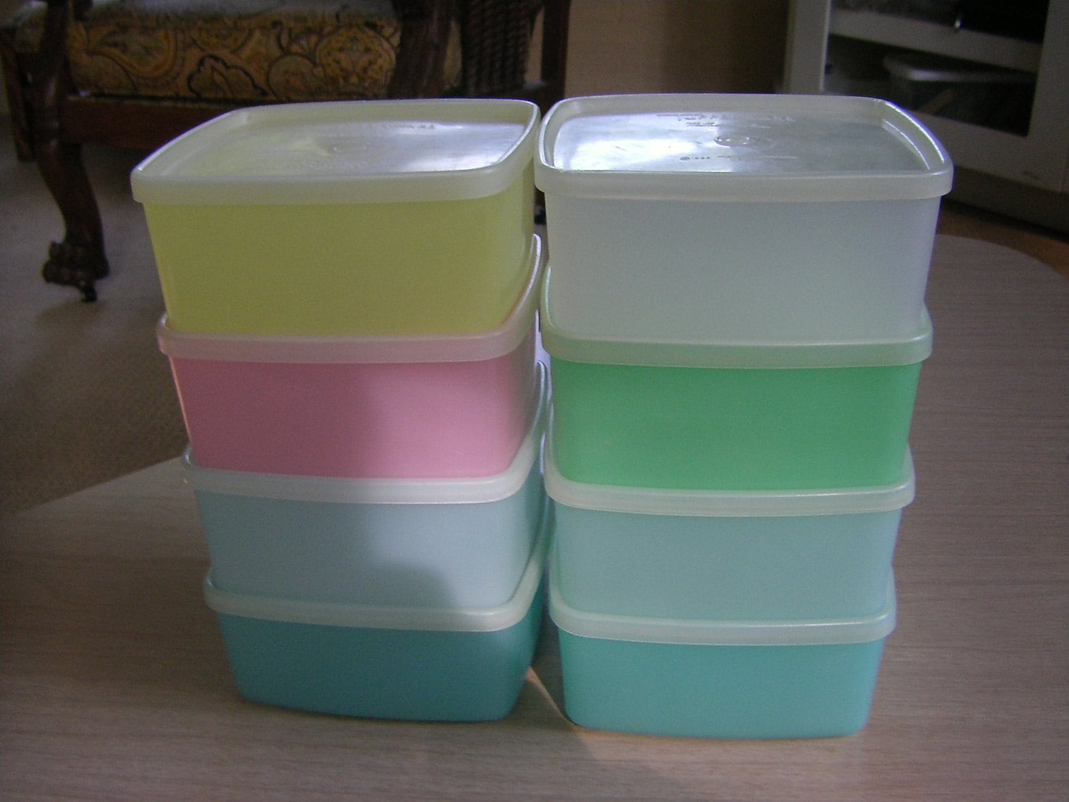 8 Tupperware Pastel Storage Containers – Haute Juice