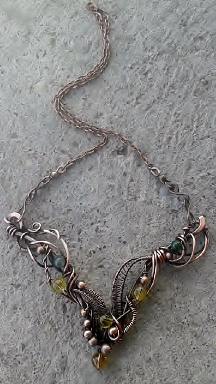 Copper necklaceCopper wire necklace with natural