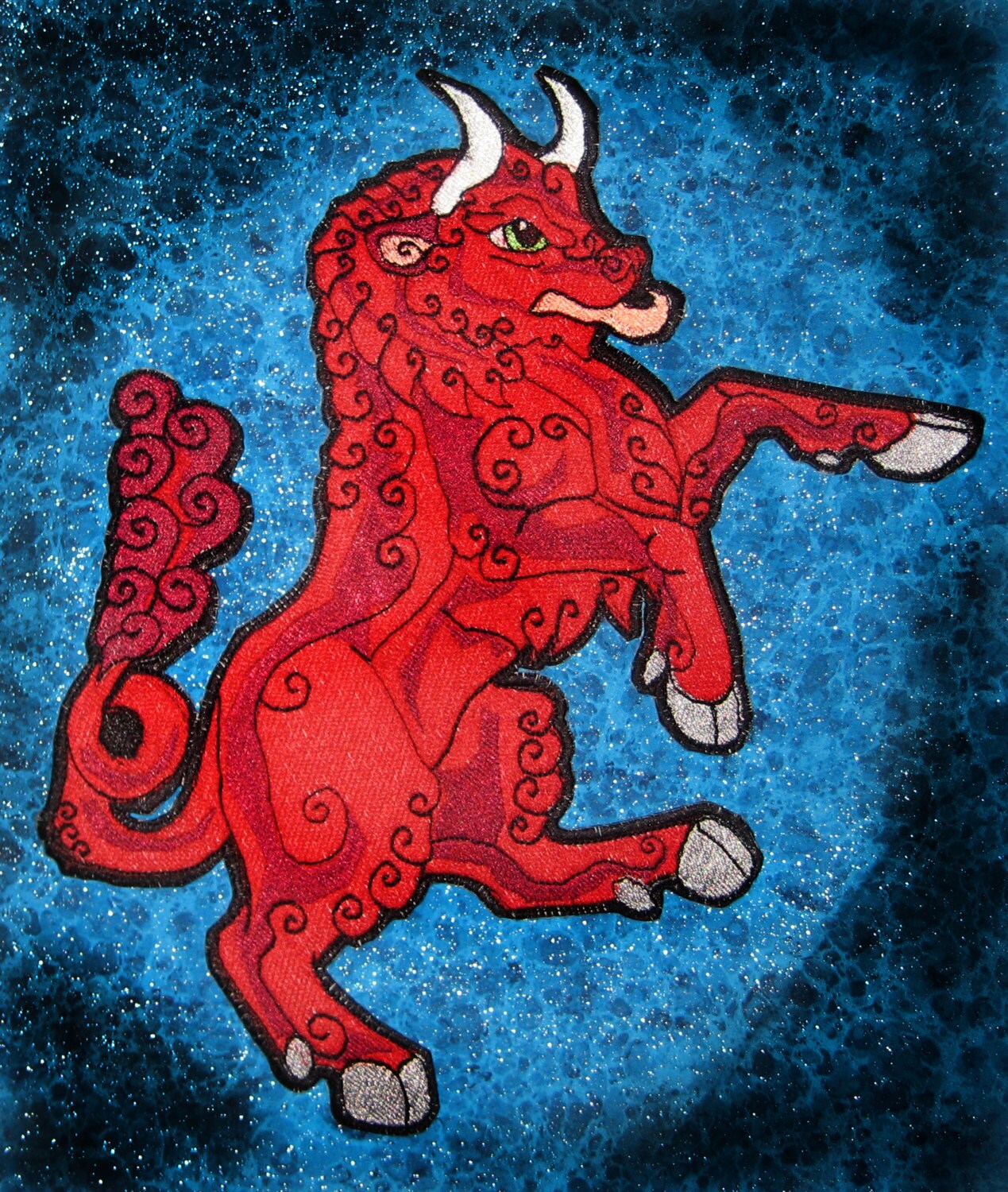 Giant Rampant Bull Heraldic Heraldry Iron on Patch Many Color