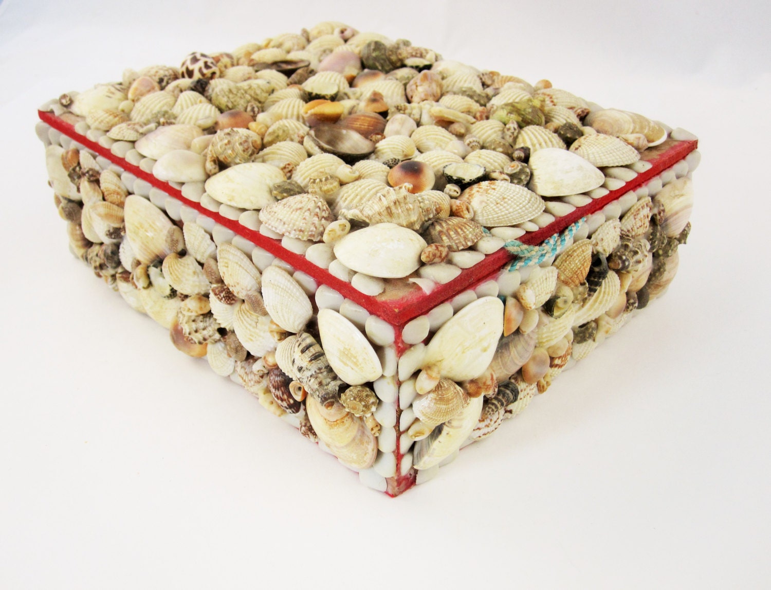 A Kitschy-Kool Trinket Box Covered in Shells – Large Box With Lid – Sea ...