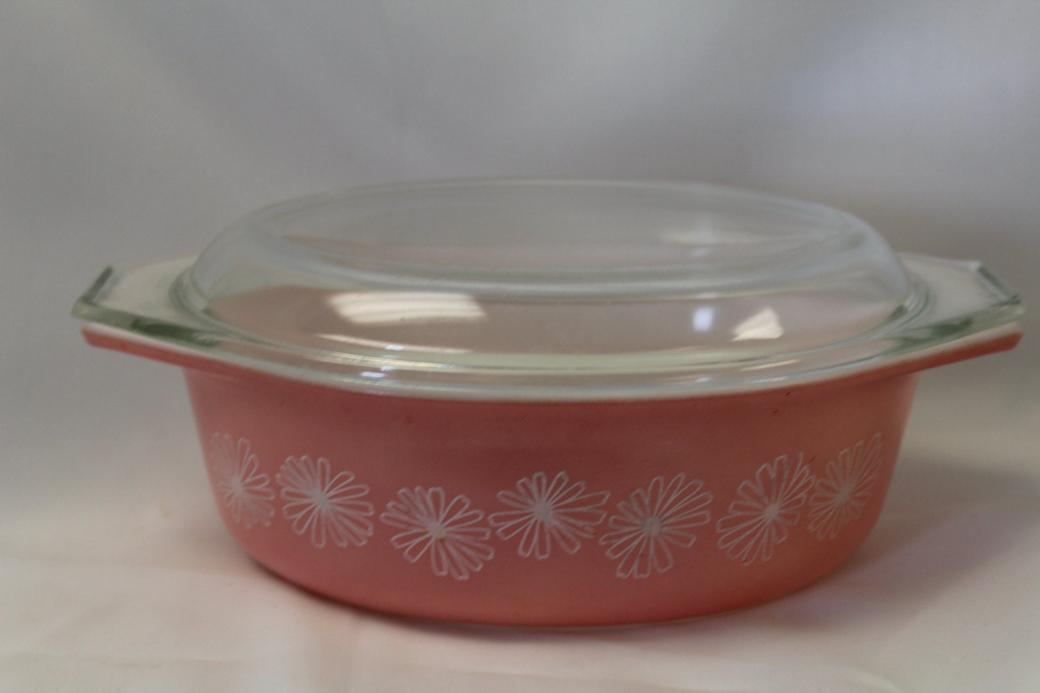 Pyrex Pink Daisy 043, Pyrex Covered Oval Casserole Pink – Haute Juice