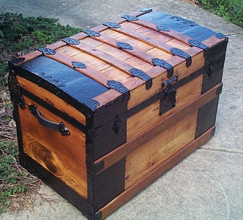 512 Restored Antique Clinton Wall Trunk w/ Dated 1890 Hardware, Liftout ...