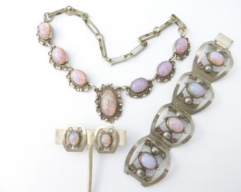 Mexican Jewelry curated by Etsy Vintage Jewelry Team on Etsy