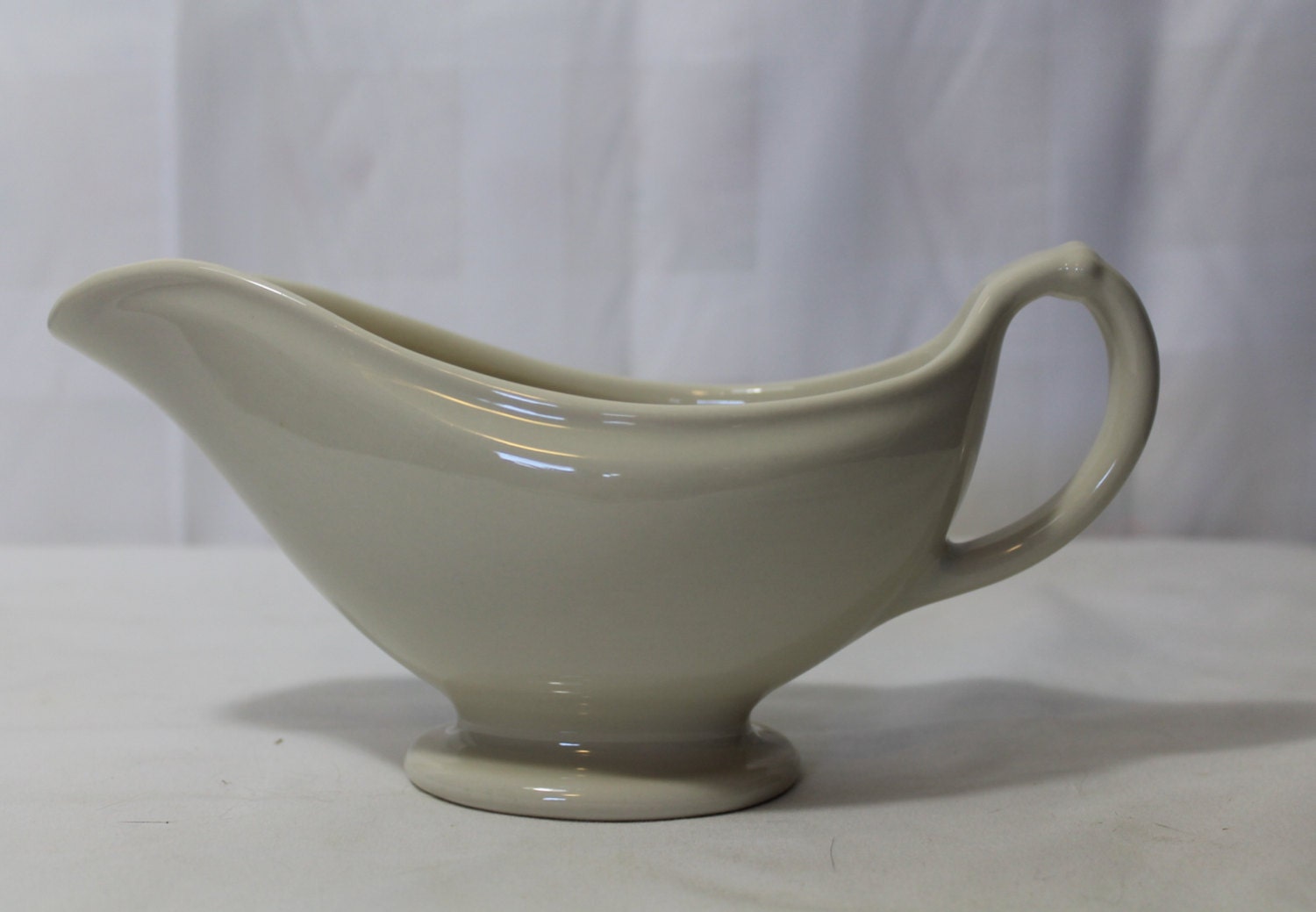 Vintage Walker China Vitrified Restaurant Ware Gravy Boat, Ivory ...