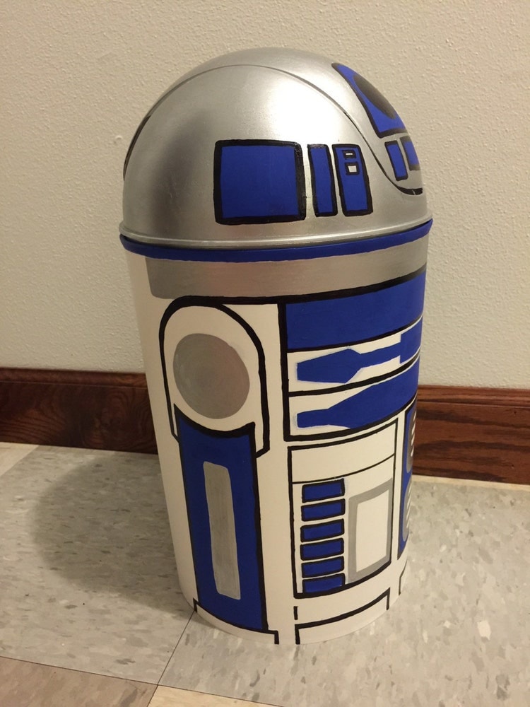 R2D2 inspired medium-sized trash can. Hand by GoldilocksAndBear