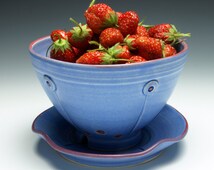 Popular items for pottery berry bowl on Etsy
