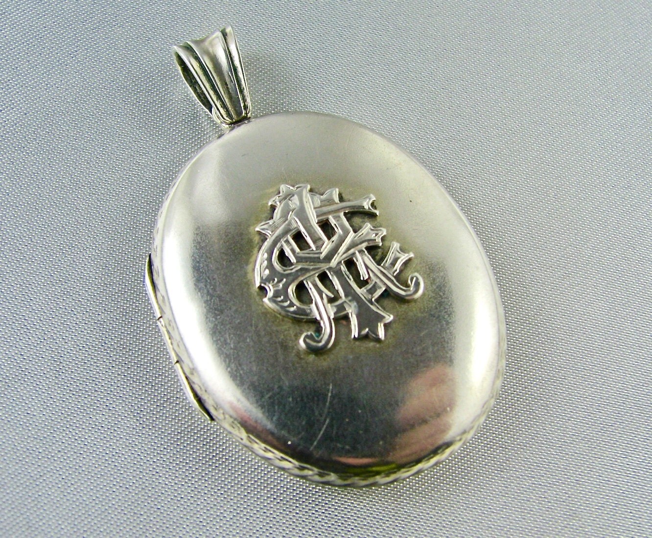 Vintage Sterling Silver Ornately Hand Etched AEI Locket Pendant Amity ...