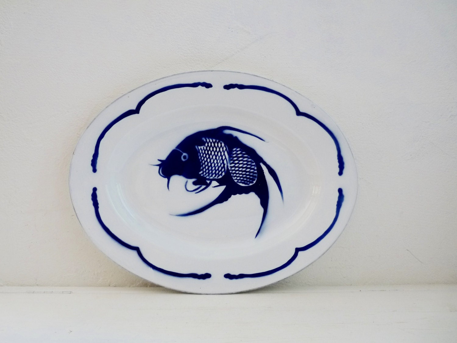 Vintage Large FISH ENAMEL TRAY, White, Oval Shaped Platter with Blue ...