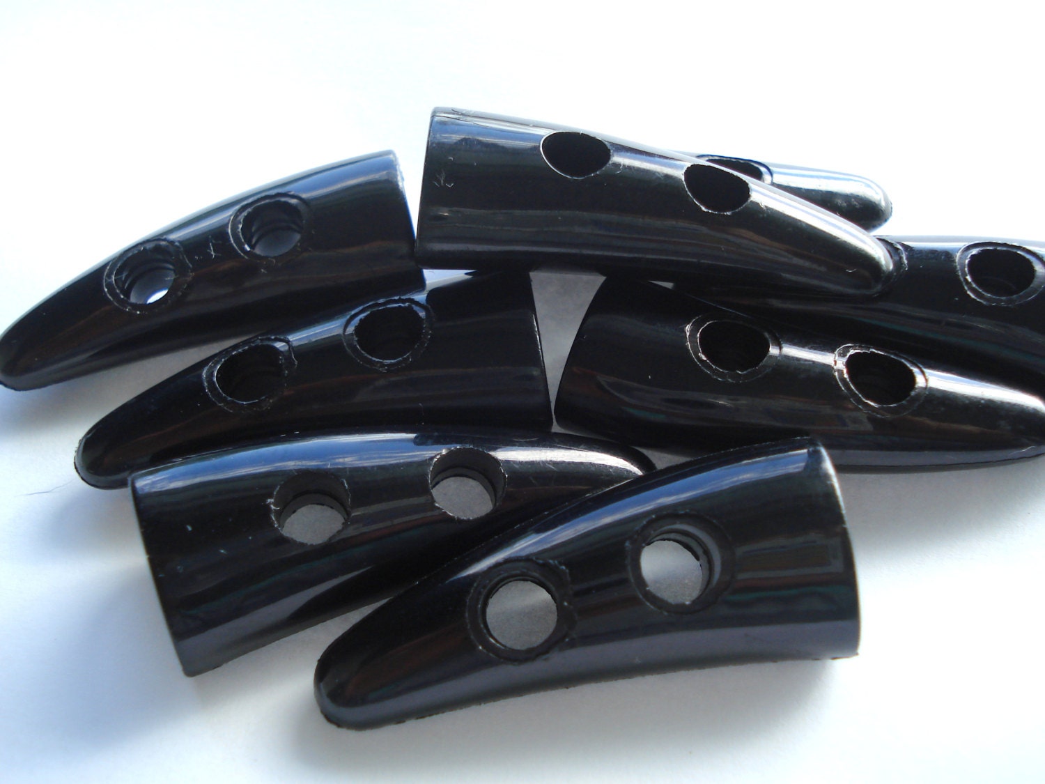 43mm Chunky Black Plastic Toggle Button Pack of 8 Black