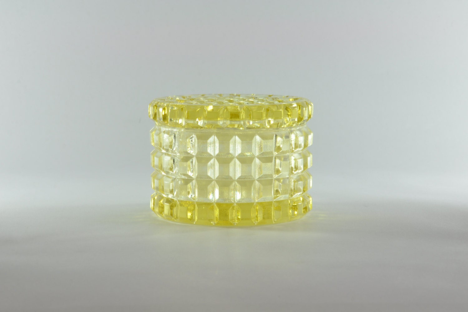 Mid Century Czech Vintage Trinket Box Yellow Glass Powder Box – Haute Juice