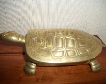 Items similar to Vintage Brass Spanish Brogata Riddado Turtle Keepsake ...