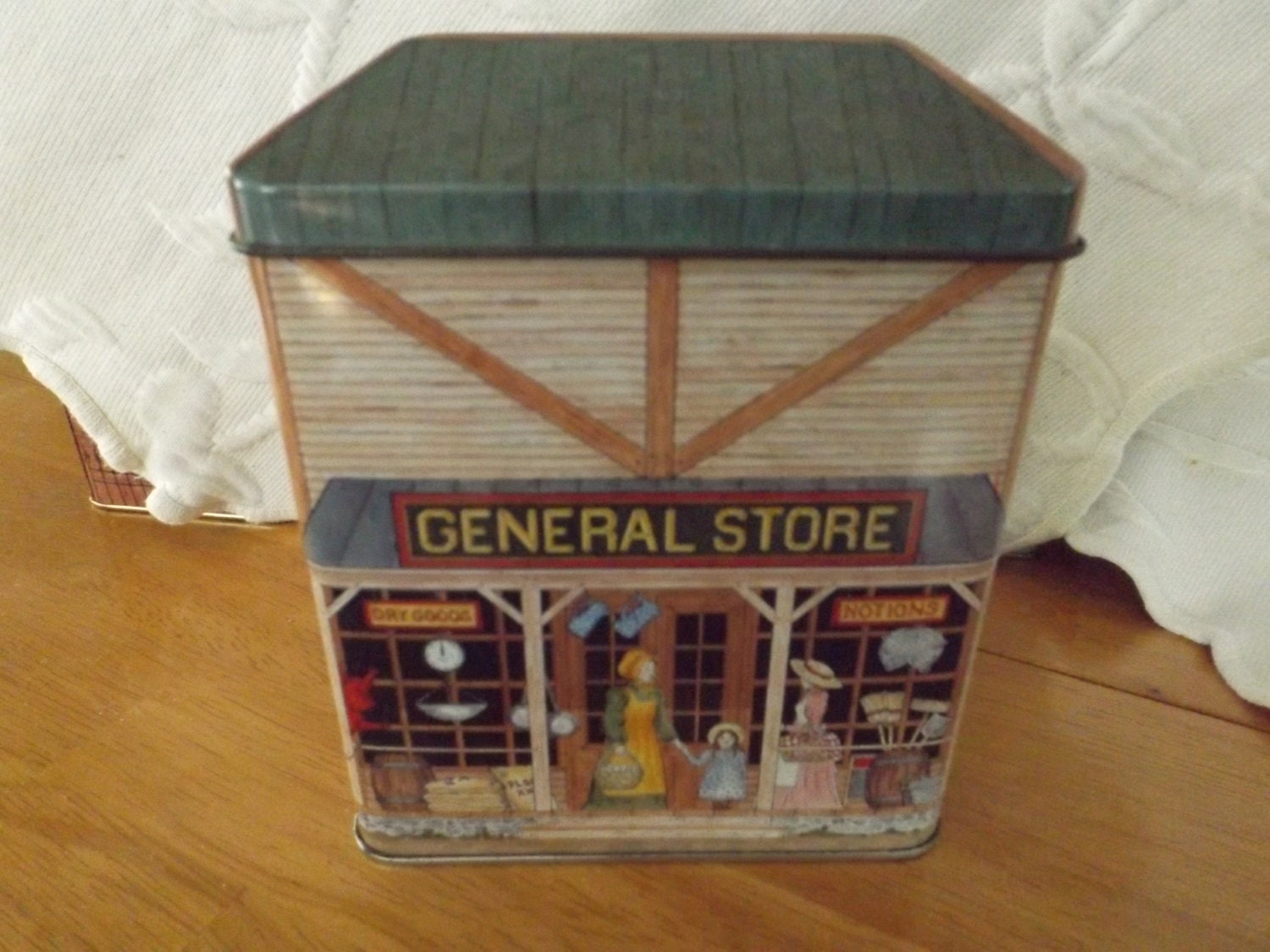 Vintage The Tinsmith’s Craft General Store Tin with Hinged Lid – Haute ...