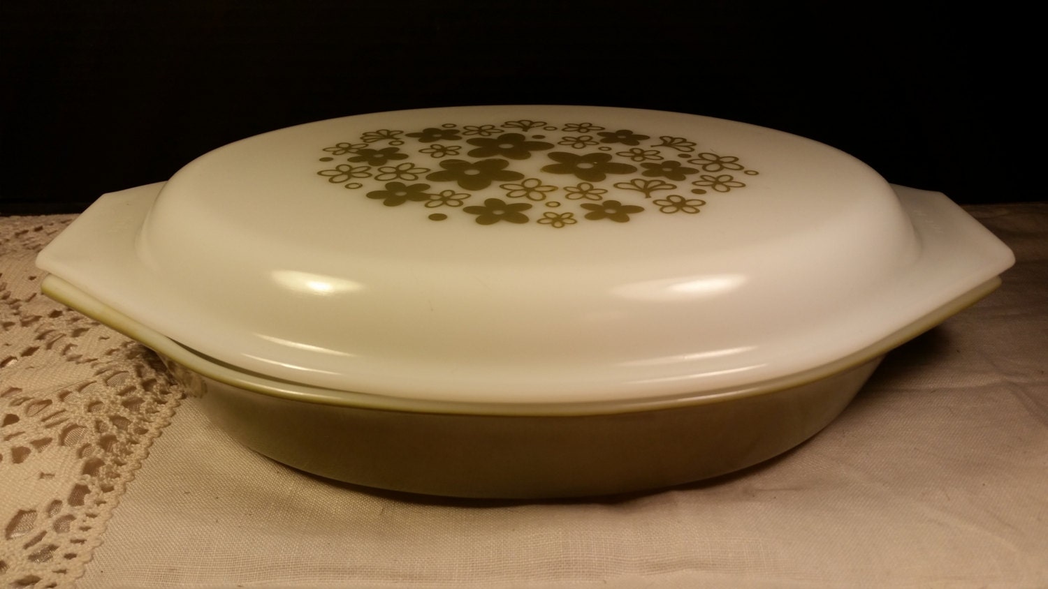 Spring Blossom Pyrex 1 Quart Divided Serving Dish Divided