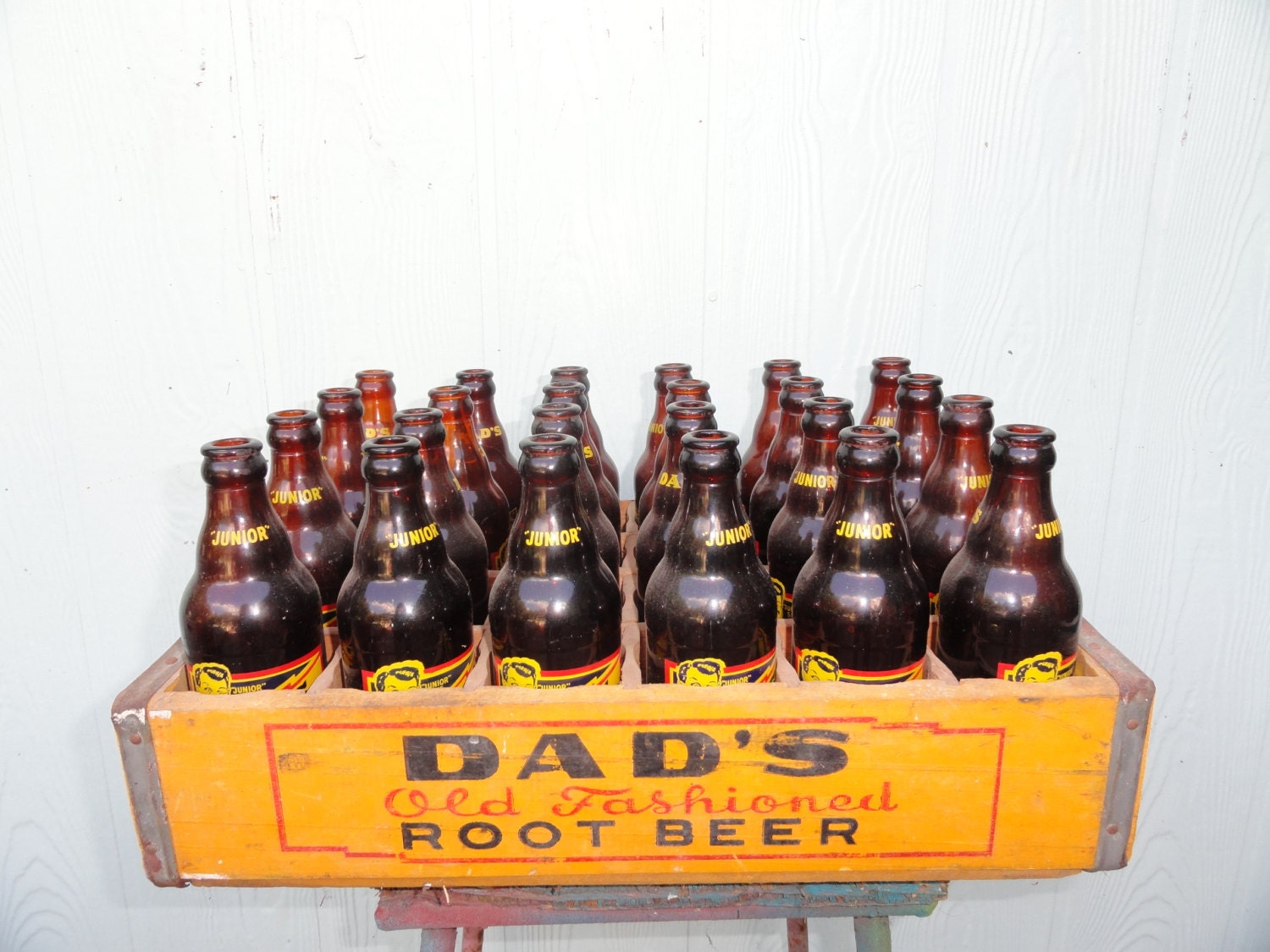 Vintage Soda Box Crate Case Yellow Dads Root Beer 24 sections Rootbeer ...
