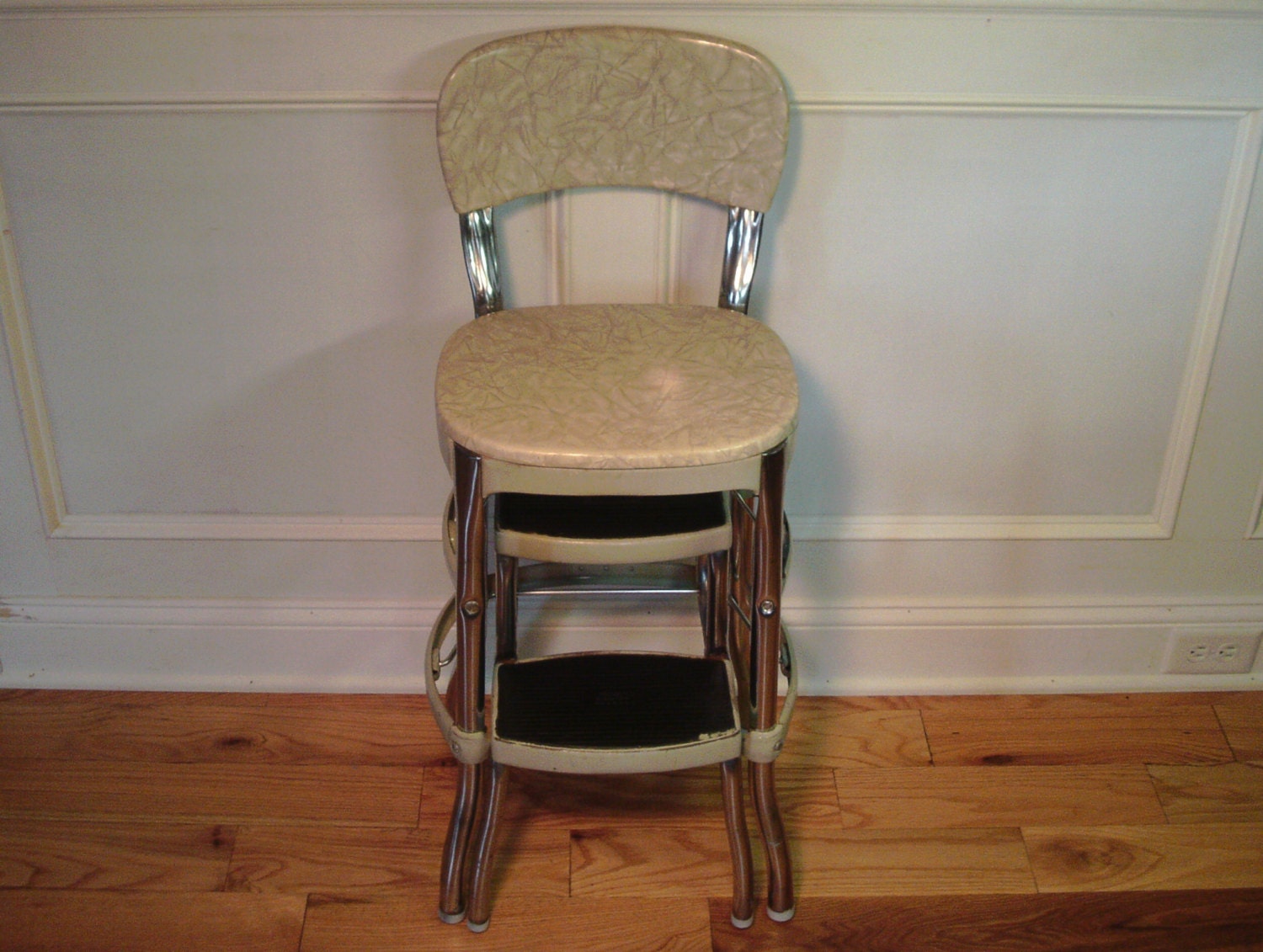 Vintage 1950’s/1960’s Cosco Step Stool – Haute Juice