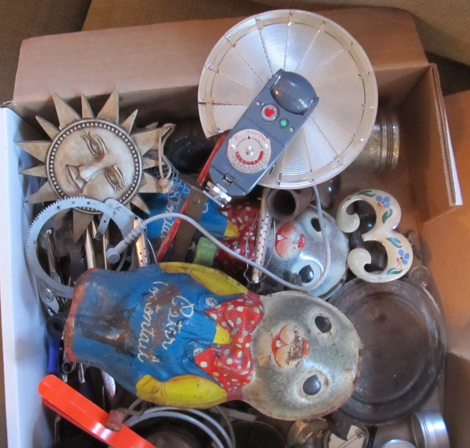 Large Lot of vintage metal things (box 9) – Haute Juice