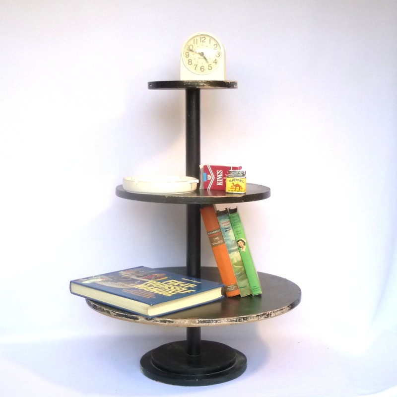 VINTAGE HANDMADE TABLE/ Round Tiered Primitive Table – Haute Juice