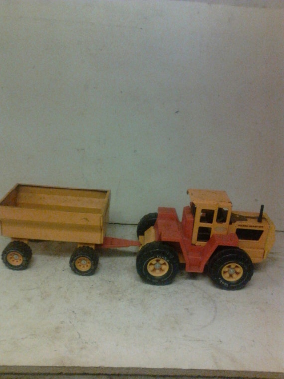 tonka Farm Master tractor and wagon
