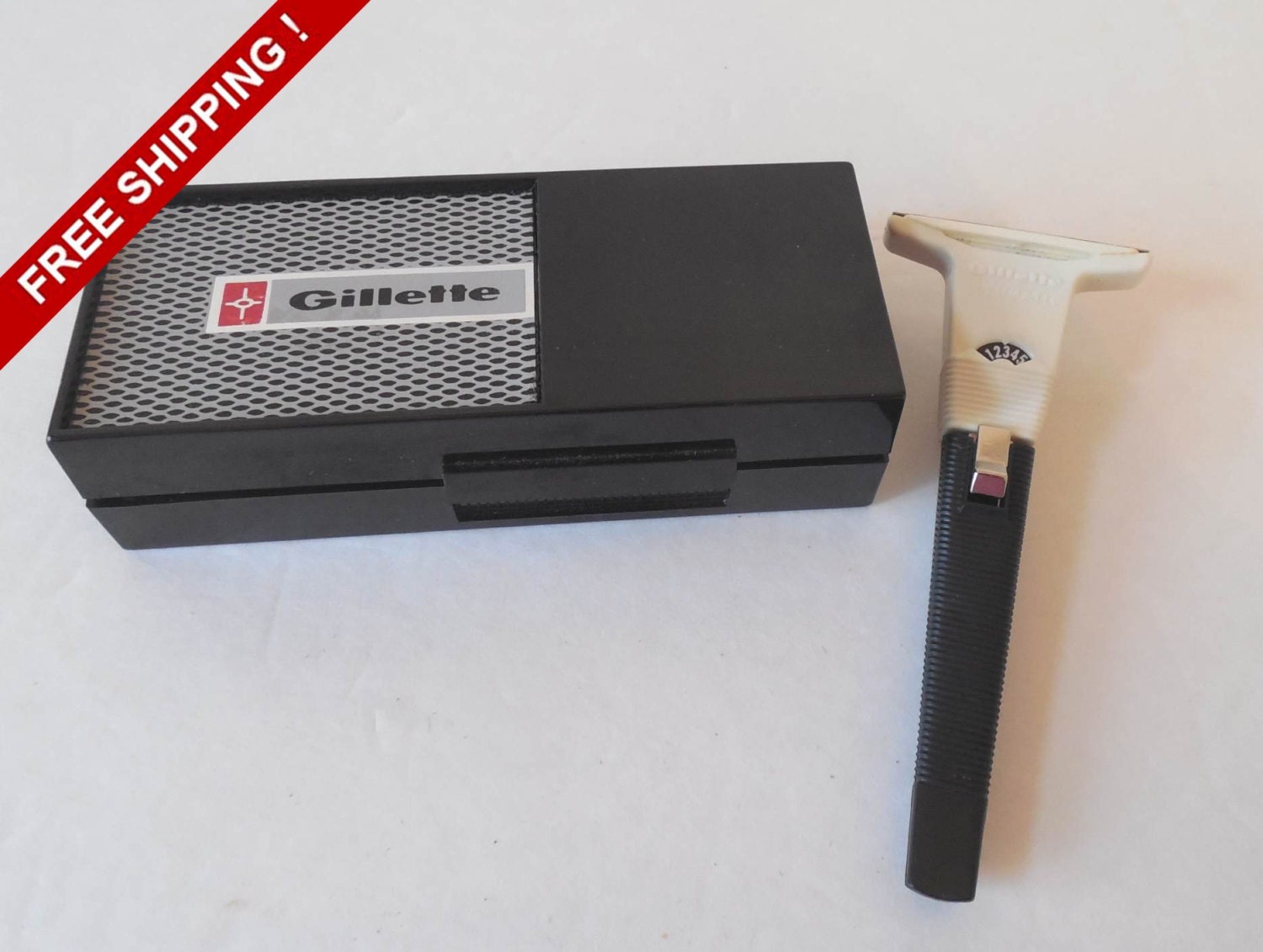 1960s Gillette Techmatic Safety Blade Razor L4