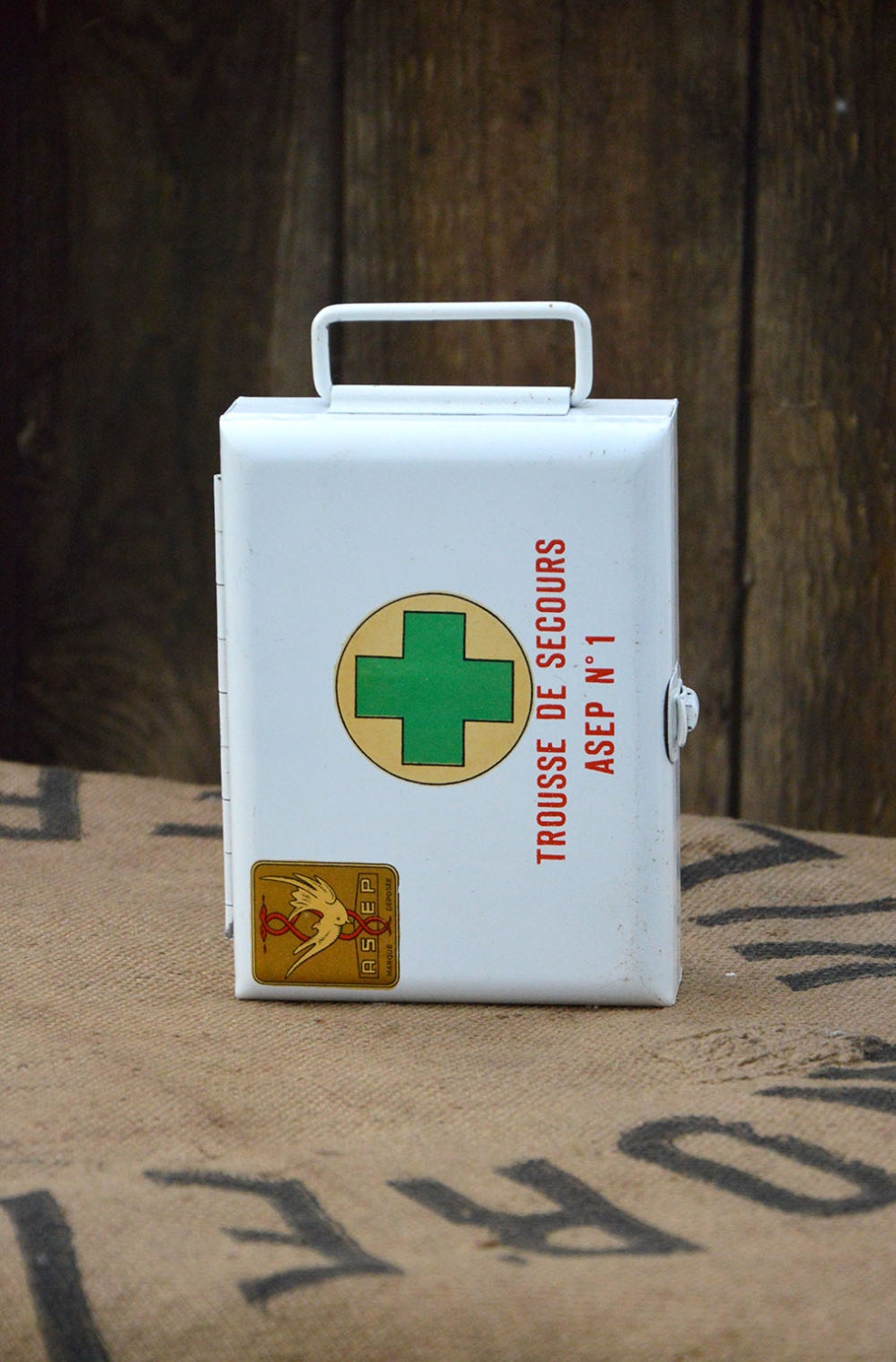 French Vintage Enamel First Aid Box – Trousse de Secours – ASEP no 1 ...