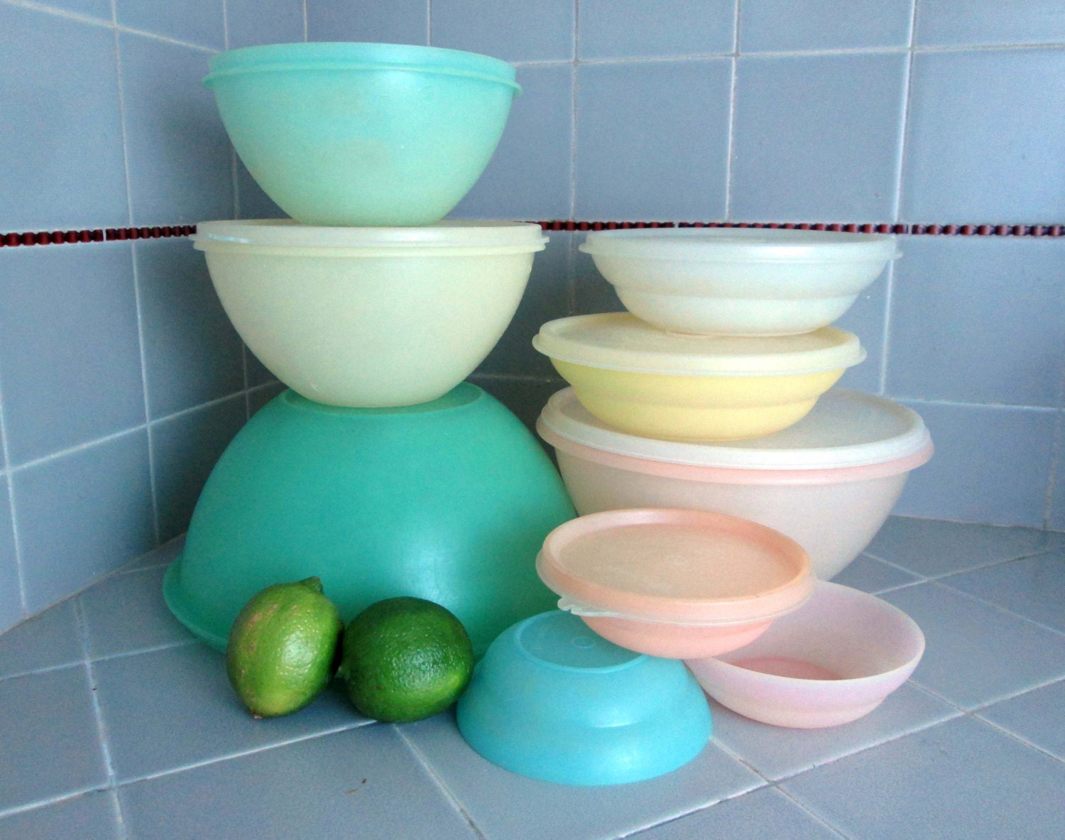 Vintage Tupperware Lot of 8 Pastel Summer Colors – Haute Juice