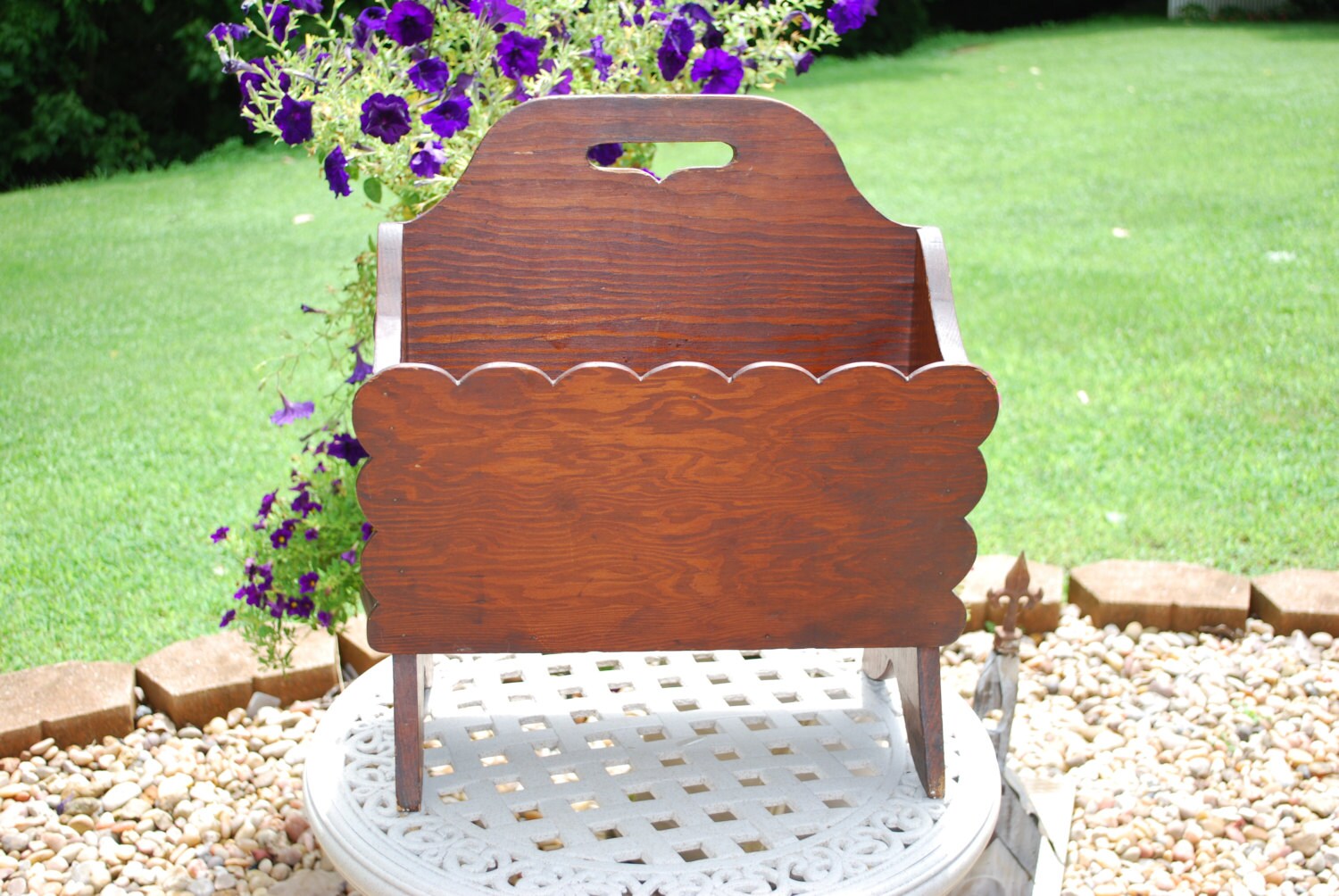 Vintage Shabby Chic Hand-Made Wood Magazine Rack – Haute Juice