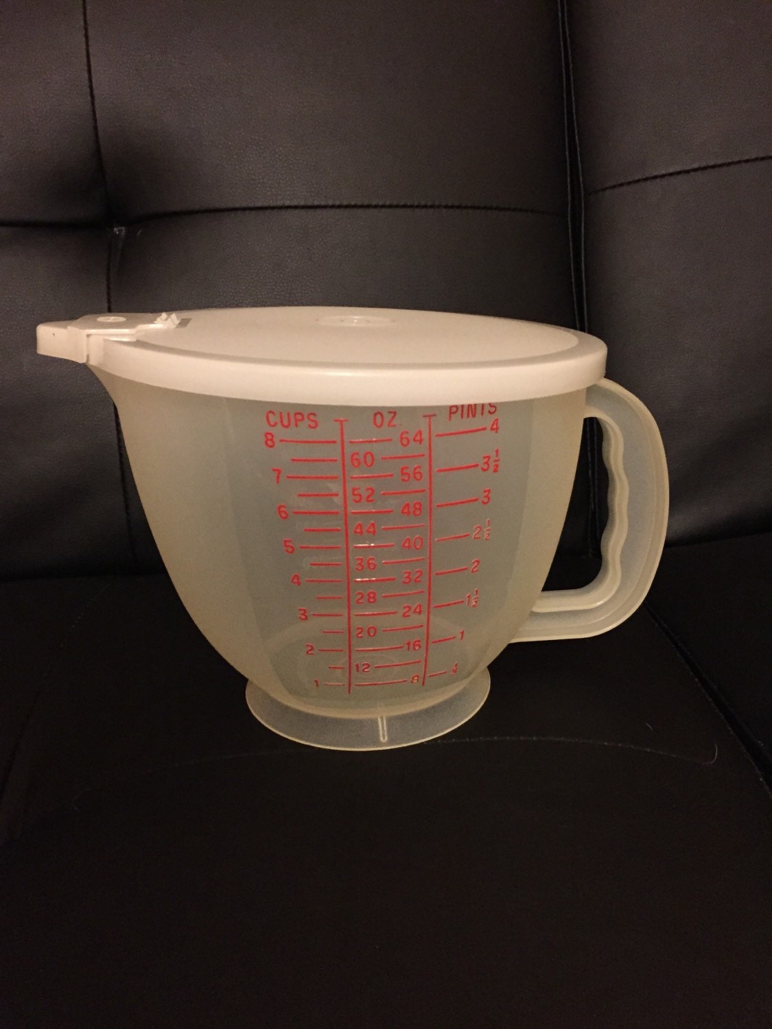 VINTAGE TUPPERWARE 8 CUP Mix-N-Store Measuring Pitcher w Lid Batter ...