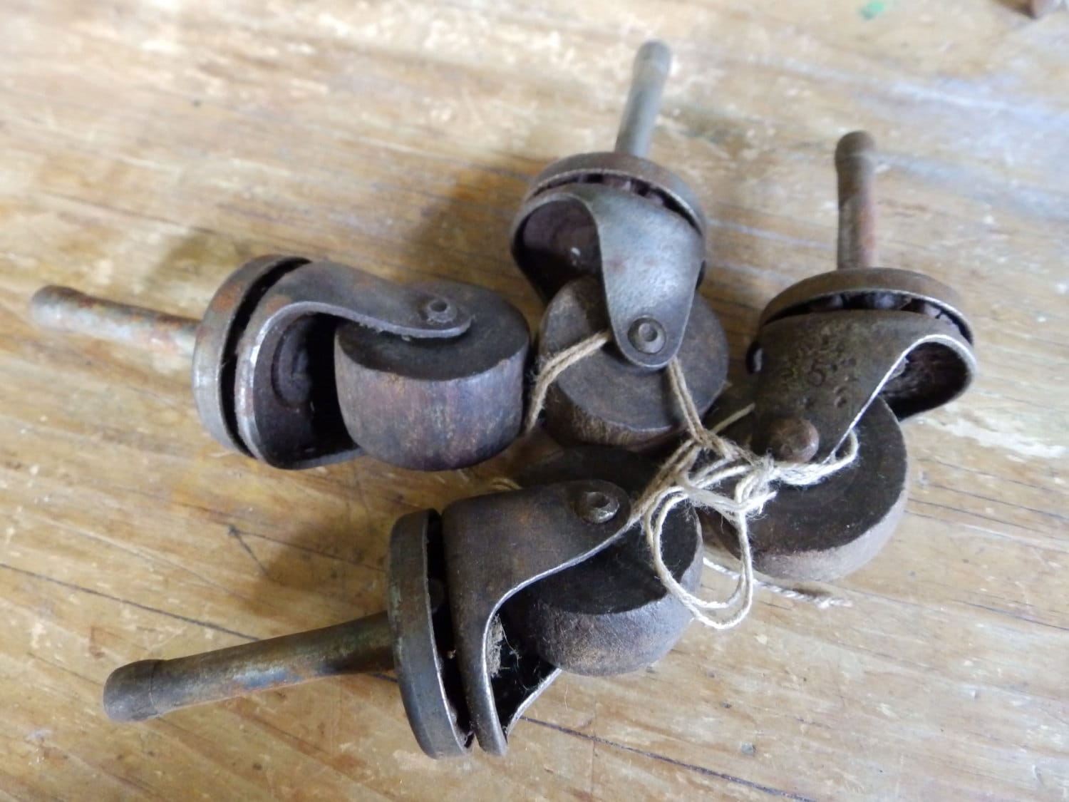 Set of 4 Small Vintage Wood Furniture Casters 1″ Wheel Industrial Rusty ...
