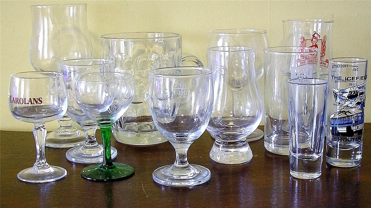 12 Vintage Irish Pub Glasses Old Pub Derg Arms By Irishbarnvintage