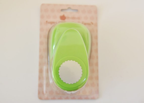 medium-2-inch-scalloped-circle-paper-punch-name-by-thepaperstraw