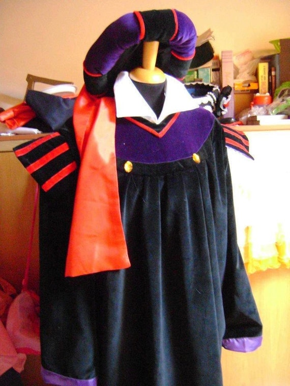 Frollo The Hunchback of Notre Dame Disney costume