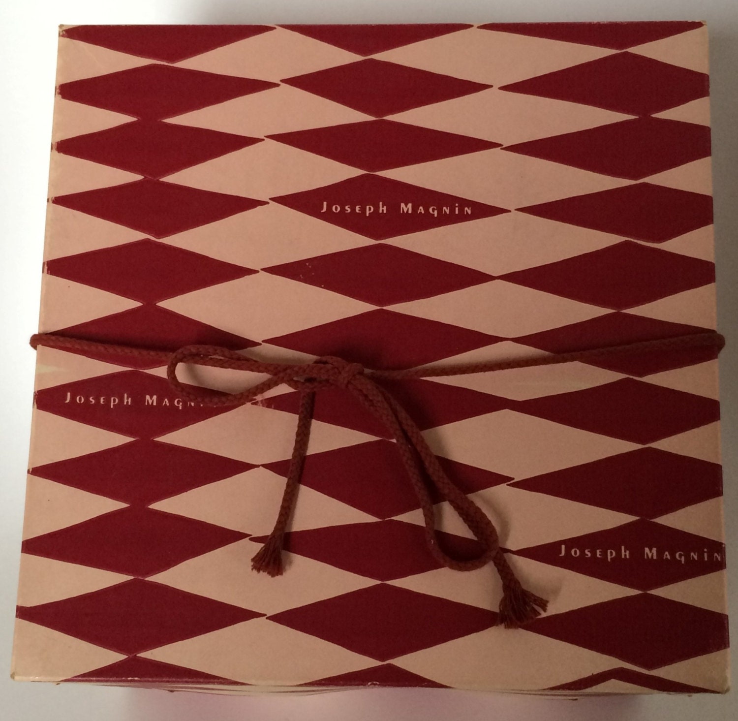 Vintage Joseph Magnin Hat Box, 1930’s, Excellent – Haute Juice