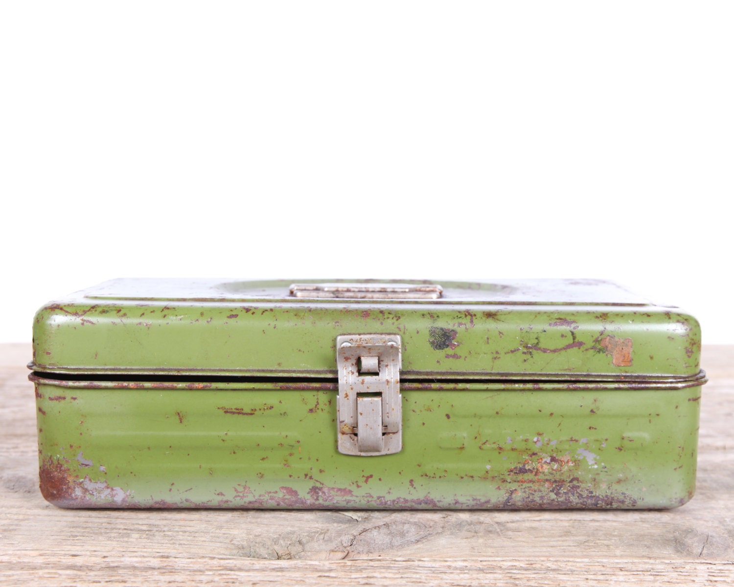 Vintage Metal Tackle Box / Green Tackle Box / Fishing Box / Metal Tool ...