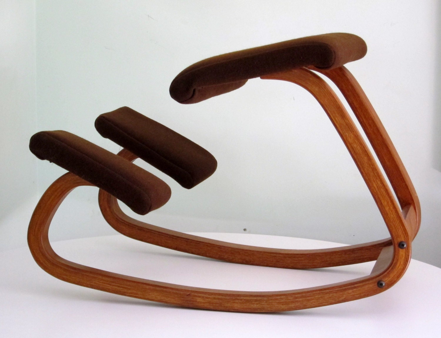 Variable Balans Kneeling Chair – Haute Juice