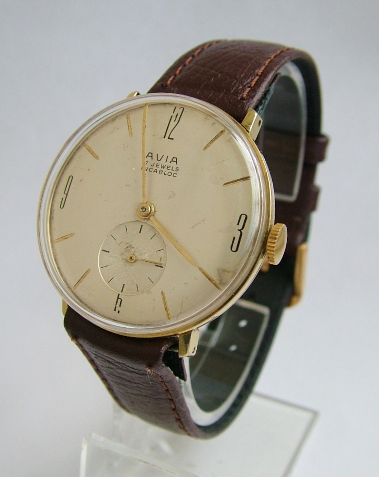 Gents 1960s Avia wrist watch – Haute Juice