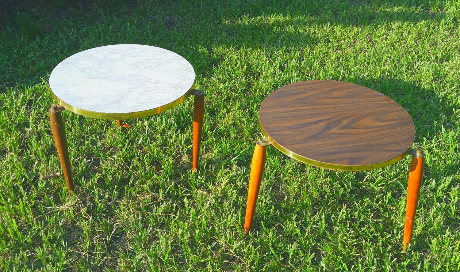 Vintage Pair Round Mid Century Modern Retro Pin Leg Formica Top Stack ...